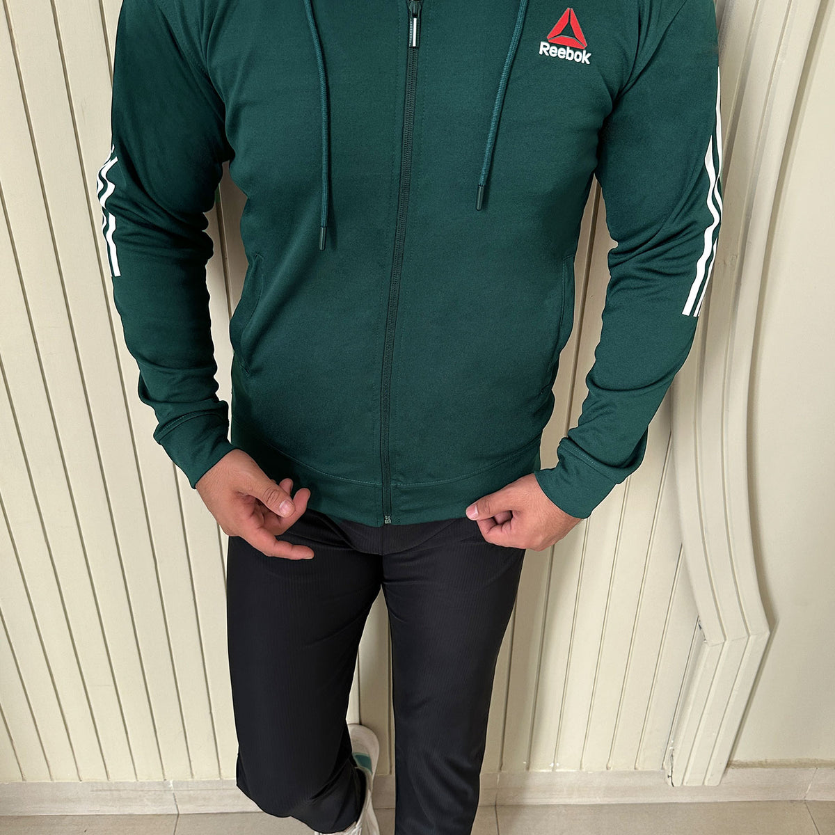 Reebk UFC Walkout Training Hood Style Men Zipper Upper In Dark Green ...