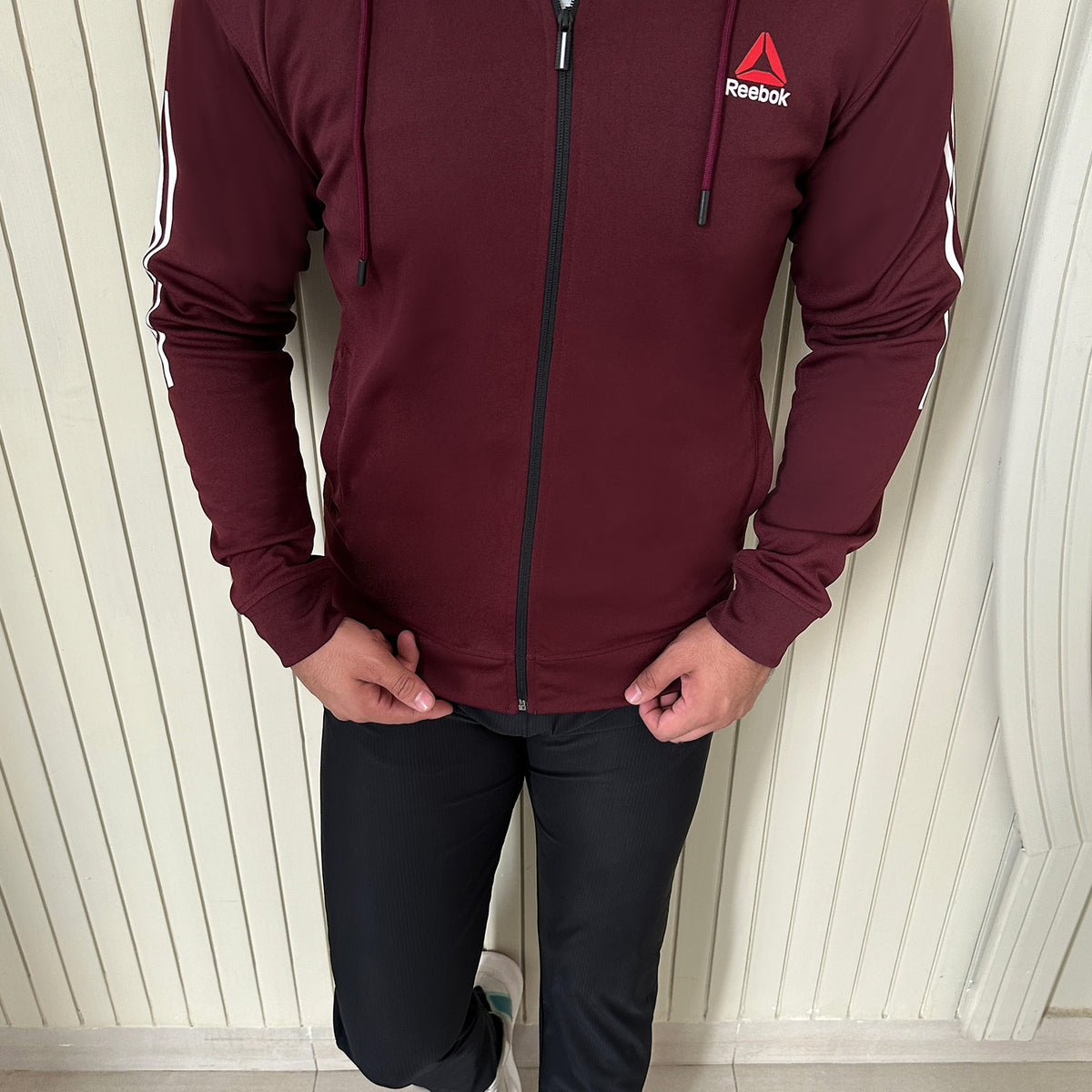 Reebk UFC Walkout Training Hood Style Men Zipper Upper In Maroon ...